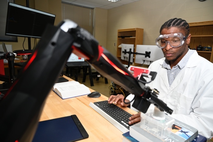 Tech Hubs: Competitive Centers of Innovation Spark Economic Development